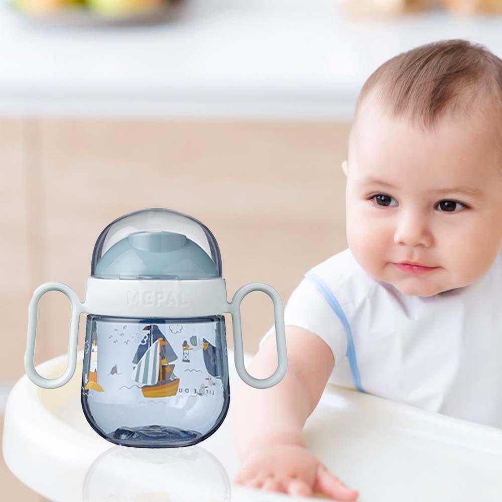 Vaso Entrenador con Boquilla y Asas Azul Barcos 7 Oz - Cemaco