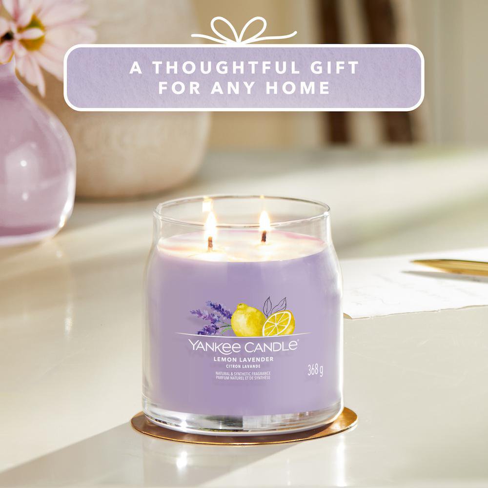 Vela En frasco Mediano Lemon Lavender 368 G - Yankee Candle - Cemaco