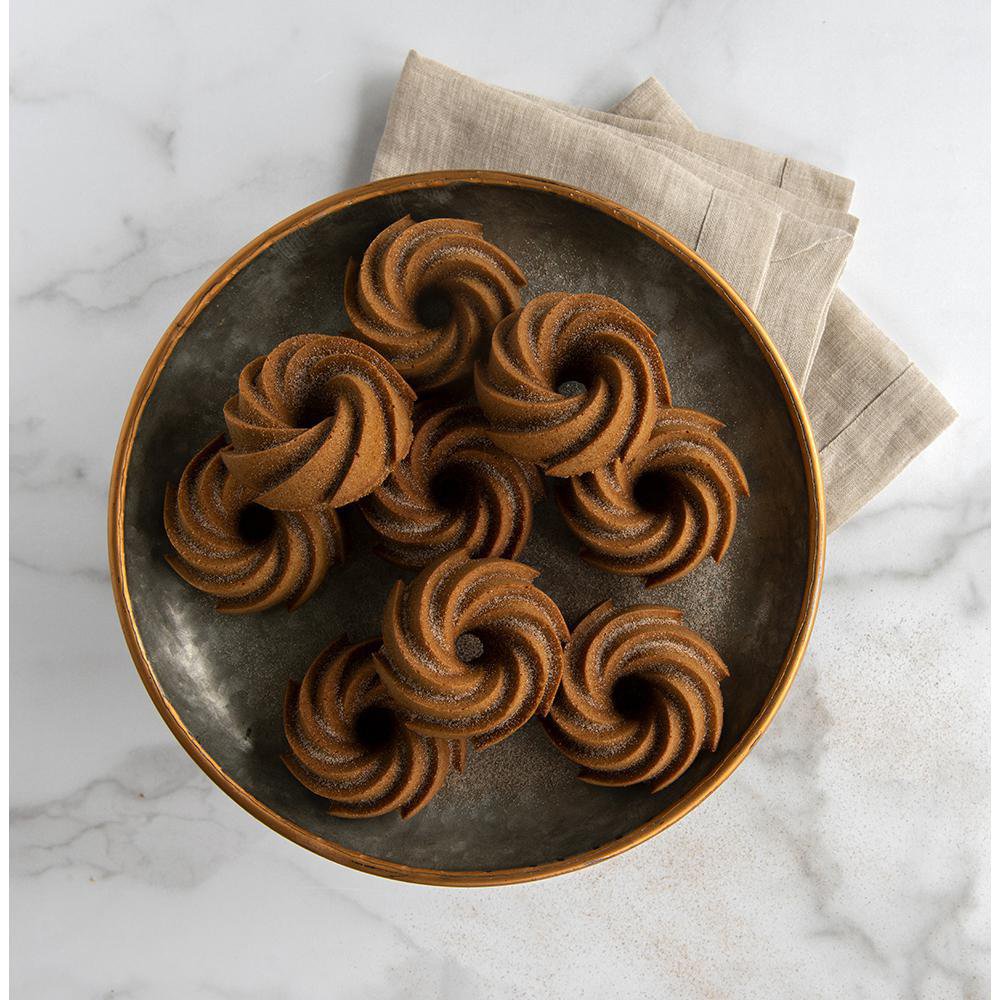 Molde para Pastelitos 6 Espacios - Cemaco